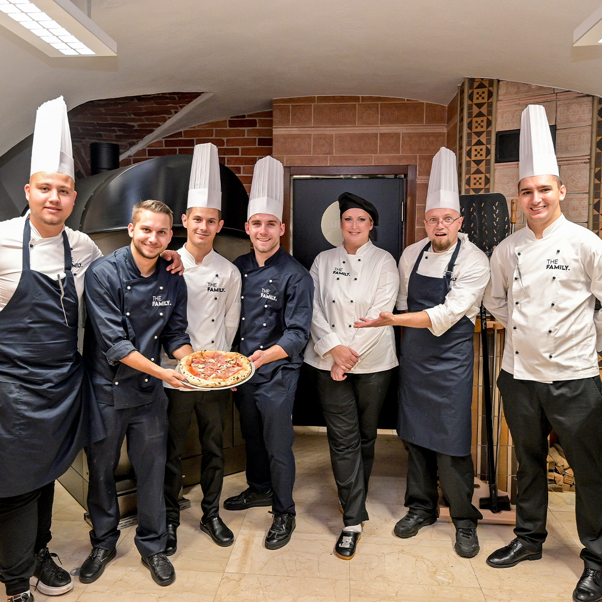 Home - The Family - Restoran & Experience - Varaždin